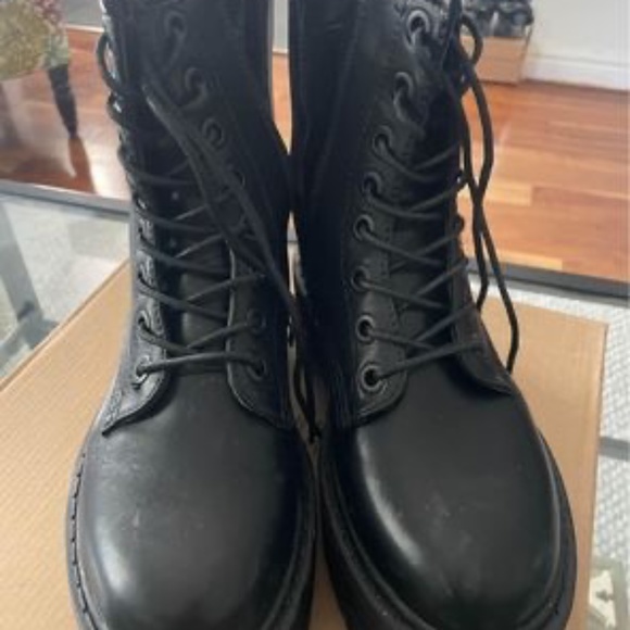 Steve Madden | Shoes | Steve Maddem Braxtyn Combat Boots Black Women ...